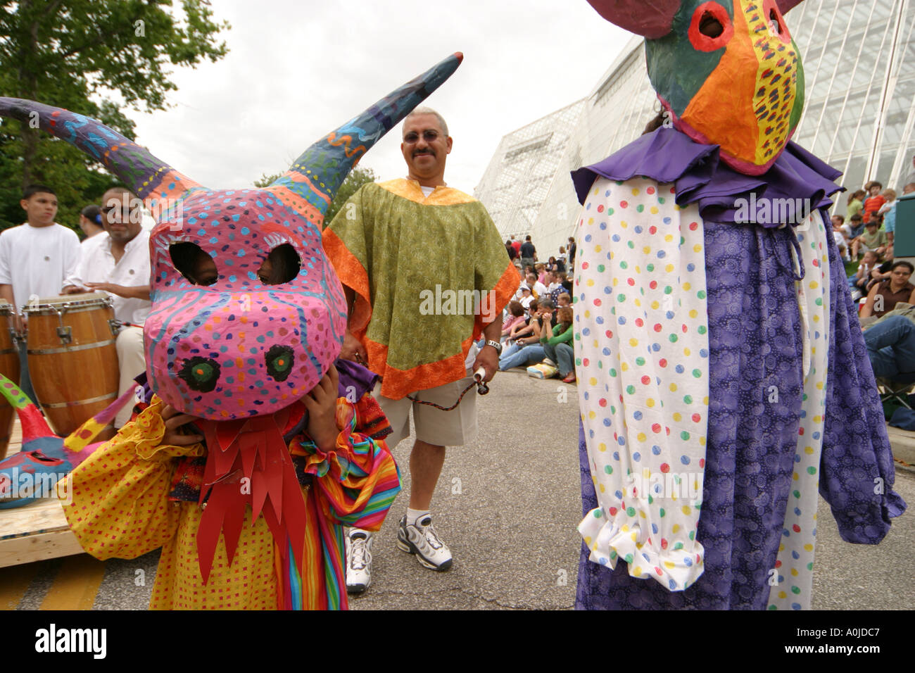 University circle parade the circle hi-res stock photography and images ...