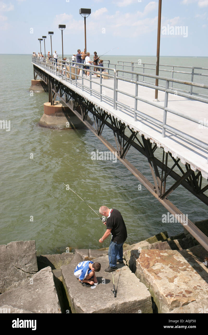 Cleveland pier hi-res stock photography and images - Alamy