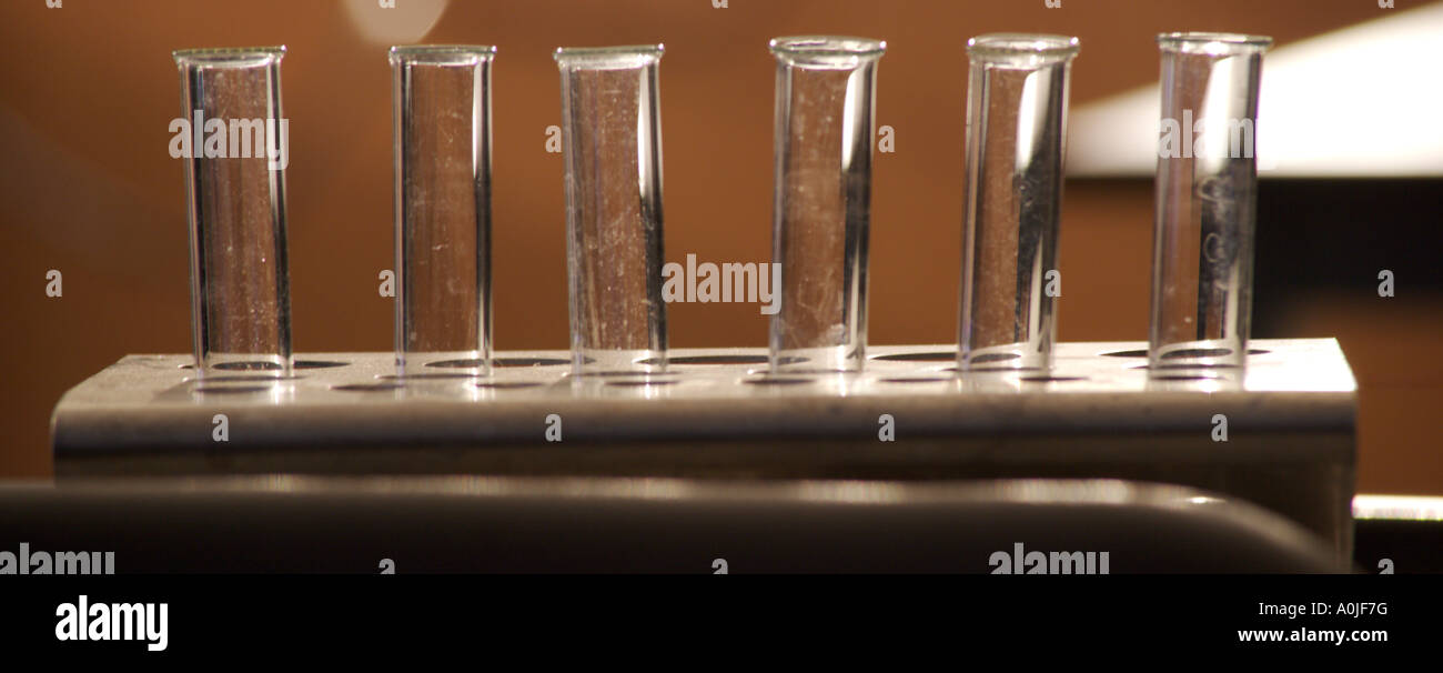 science laboratory equipment Stock Photo - Alamy