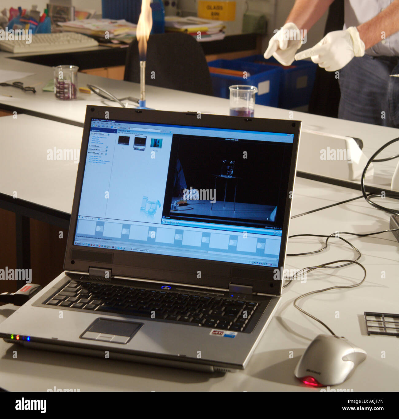 science laboratory equipment Stock Photo - Alamy