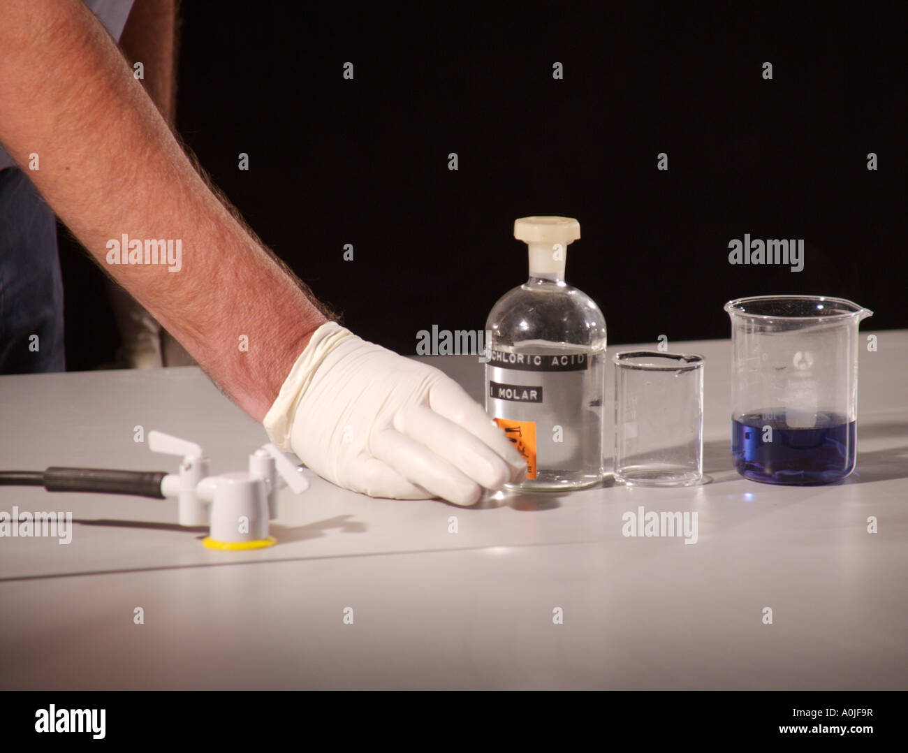 science laboratory equipment Stock Photo - Alamy