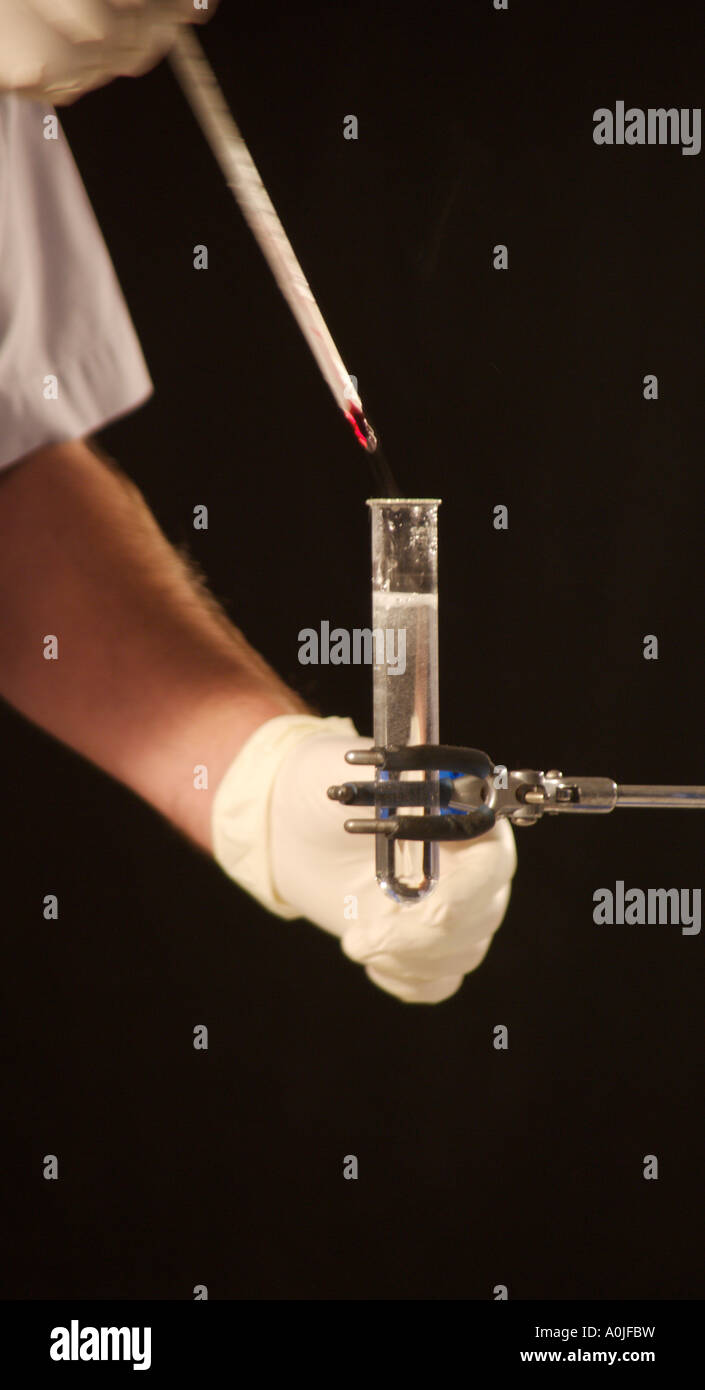 science laboratory equipment Stock Photo - Alamy