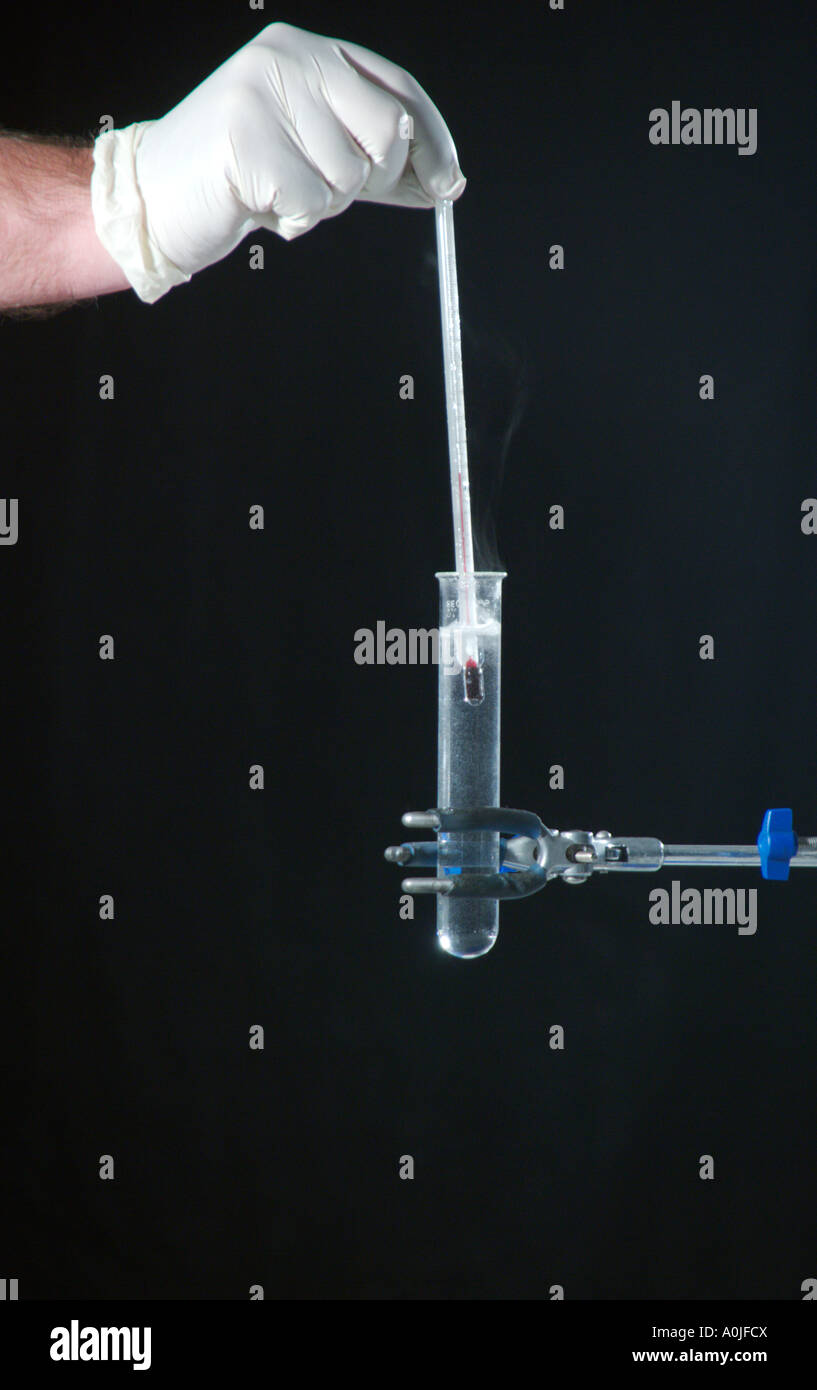 science laboratory equipment Stock Photo - Alamy