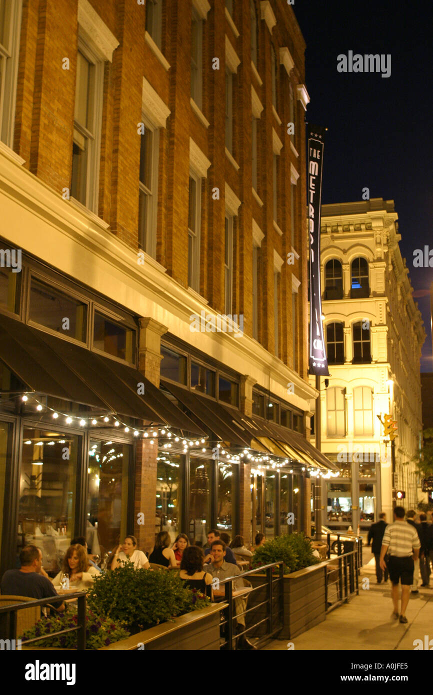 Cleveland Ohio,Warehouse District,street,sidewalk alfresco,al fresco ...