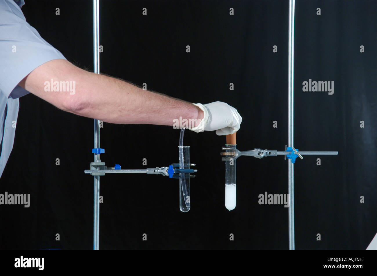 science laboratory equipment Stock Photo - Alamy