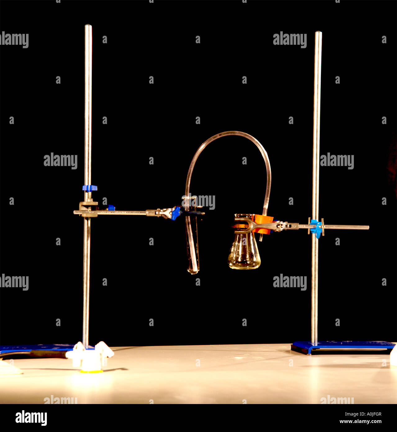 science laboratory equipment Stock Photo - Alamy