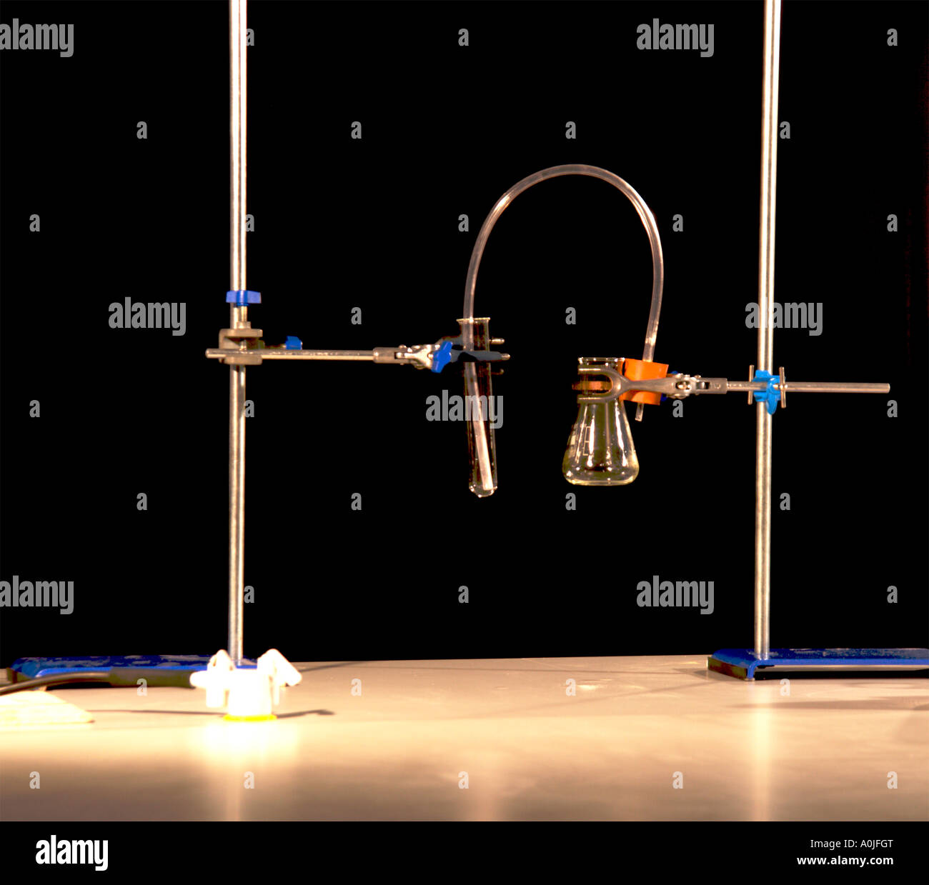 science laboratory equipment Stock Photo - Alamy
