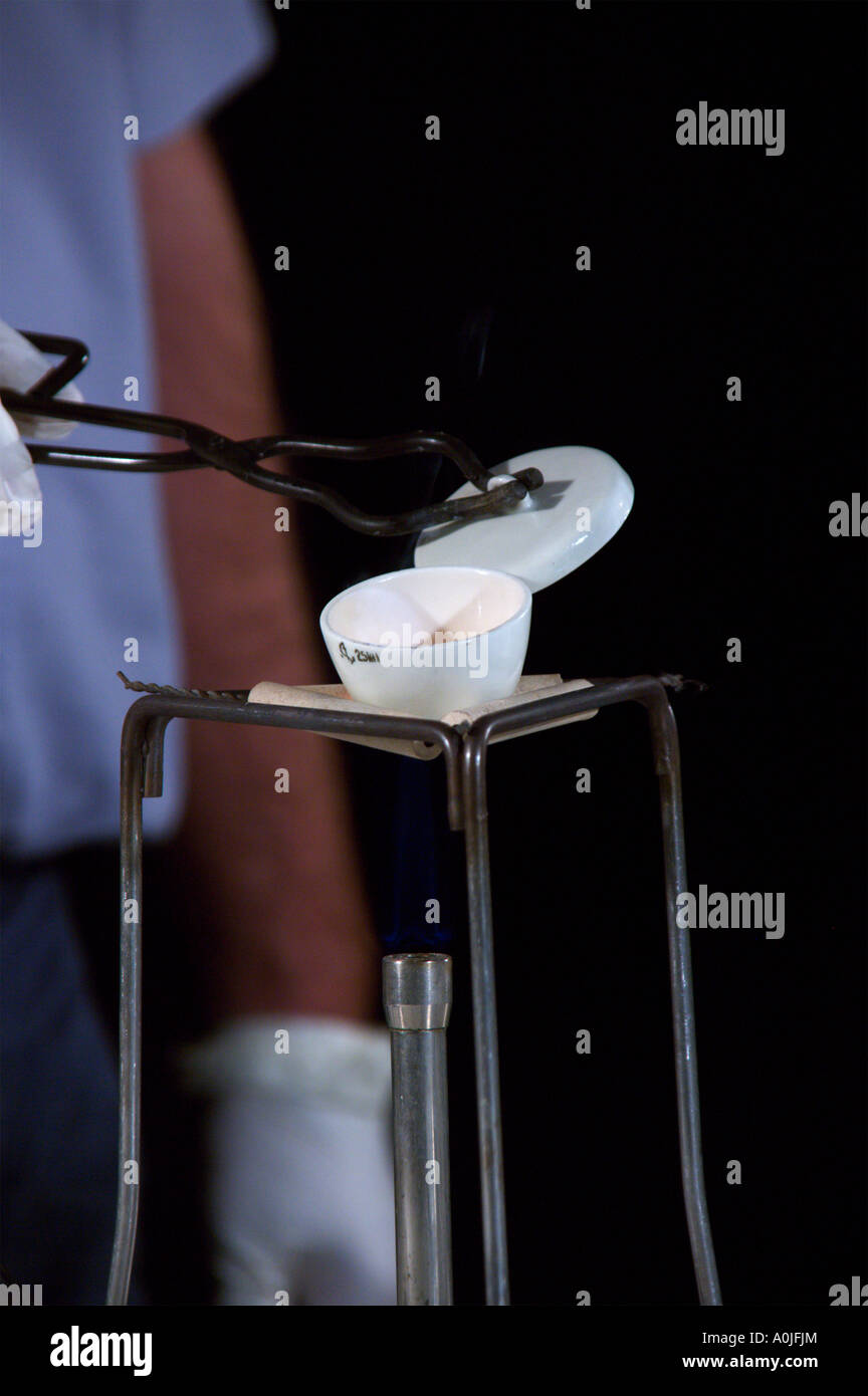 science laboratory equipment Stock Photo - Alamy