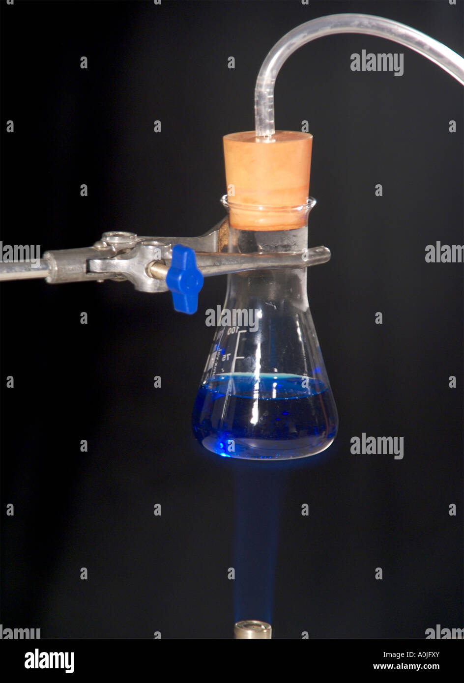 science laboratory equipment Stock Photo - Alamy