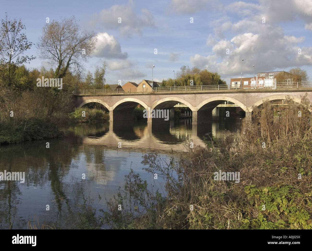 bridge over river avon stratford upon avon warwickshire midlands ...