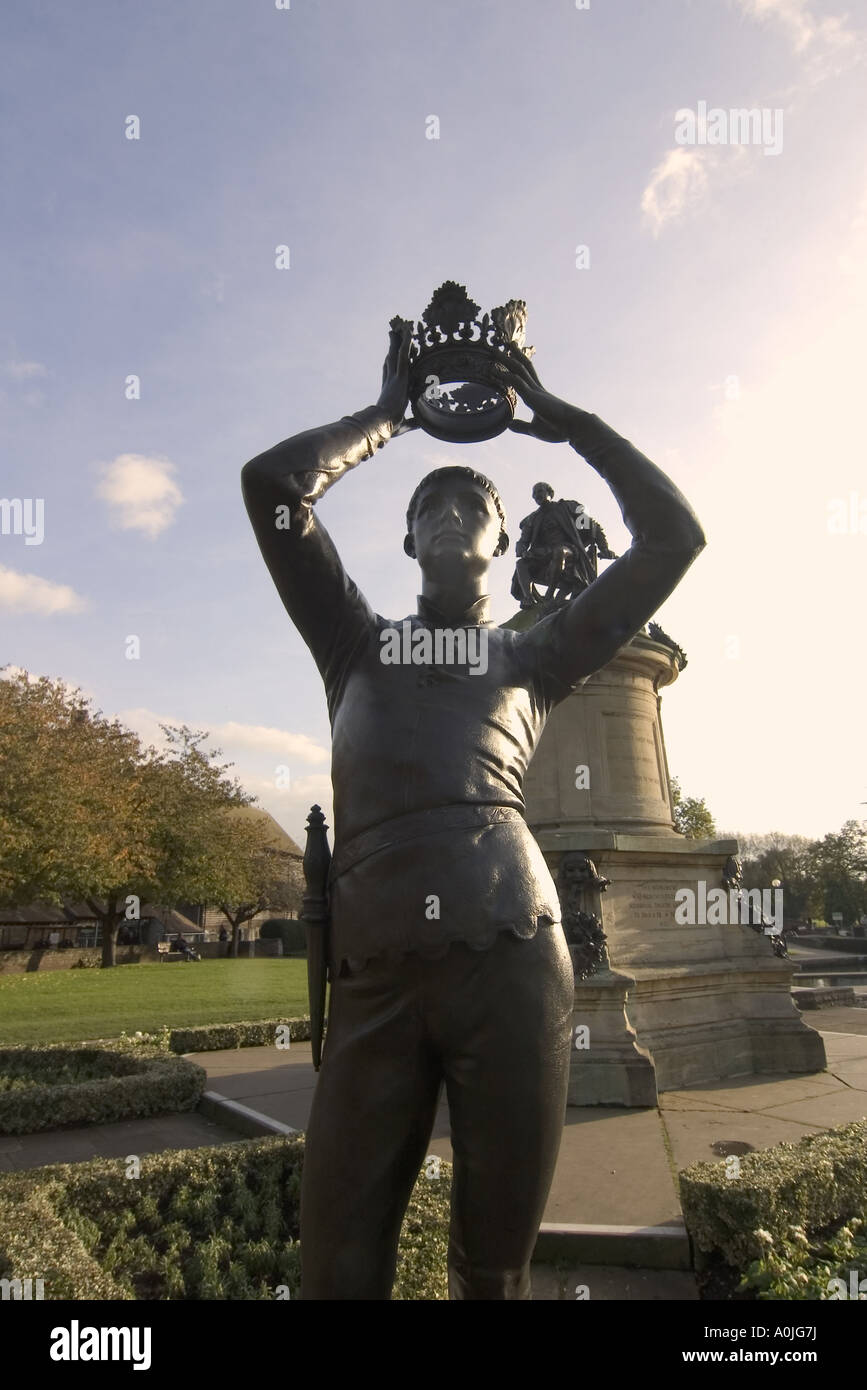 statue of shakespearean character the gower memorial stratford upon ...