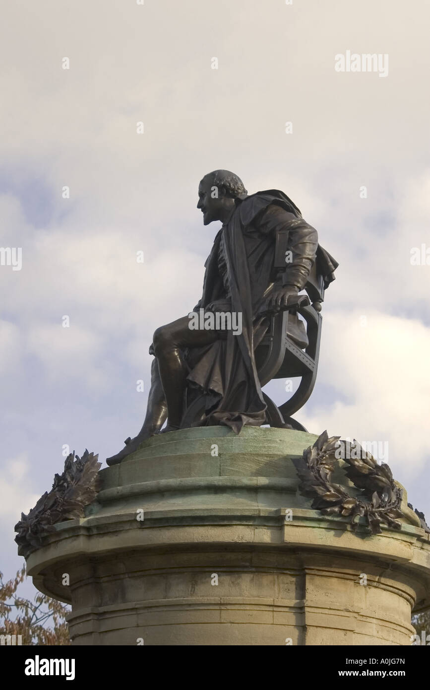 statue of shakespearean character the gower memorial stratford upon ...