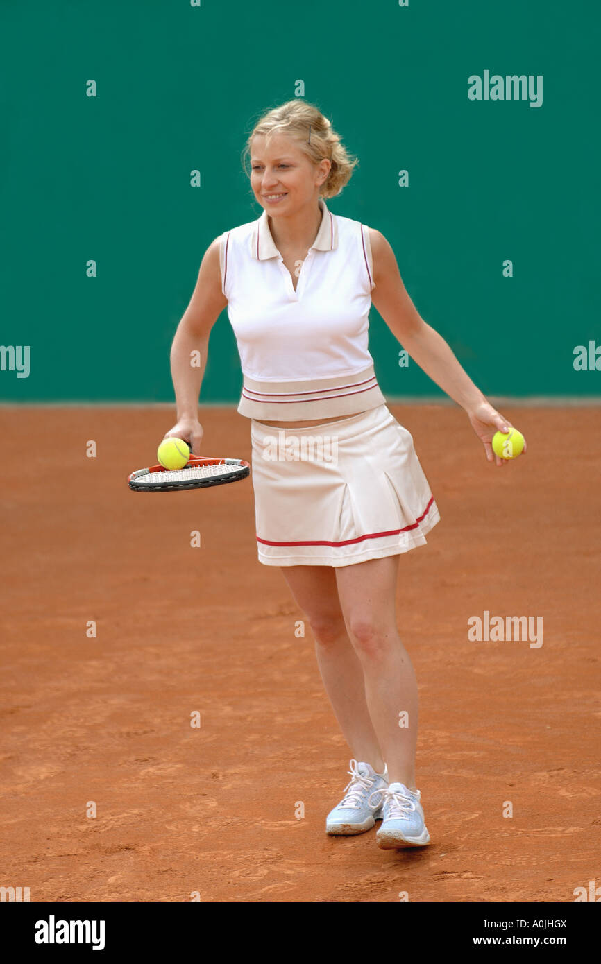 Front View of Female Tennis Player Stock Photo - Alamy