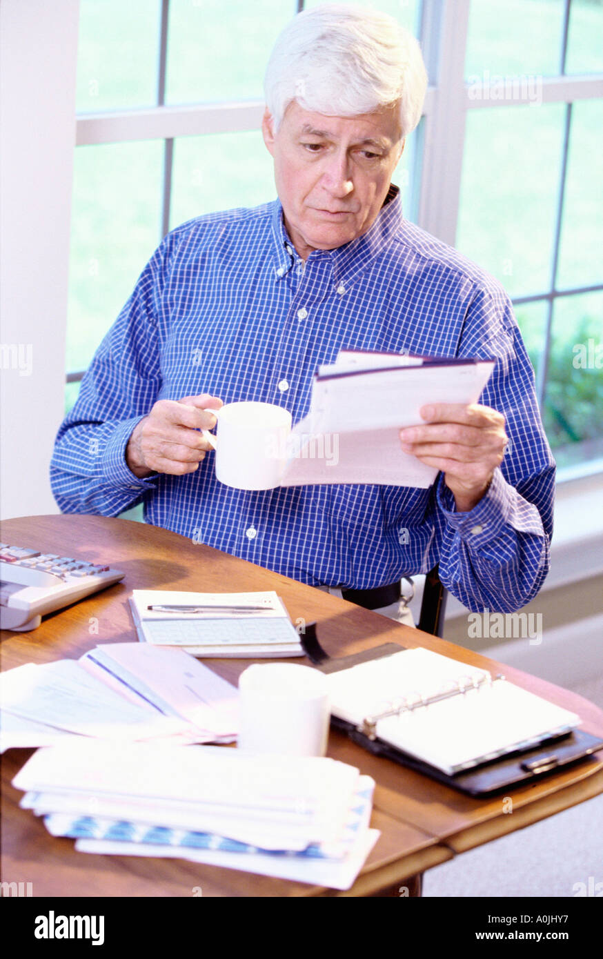 Paper 60 hi-res stock photography and images - Alamy