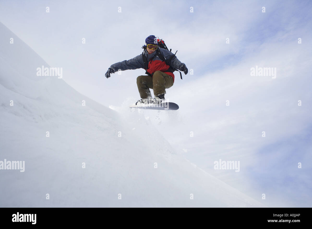 Asian male snowboarder hi-res stock photography and images - Alamy