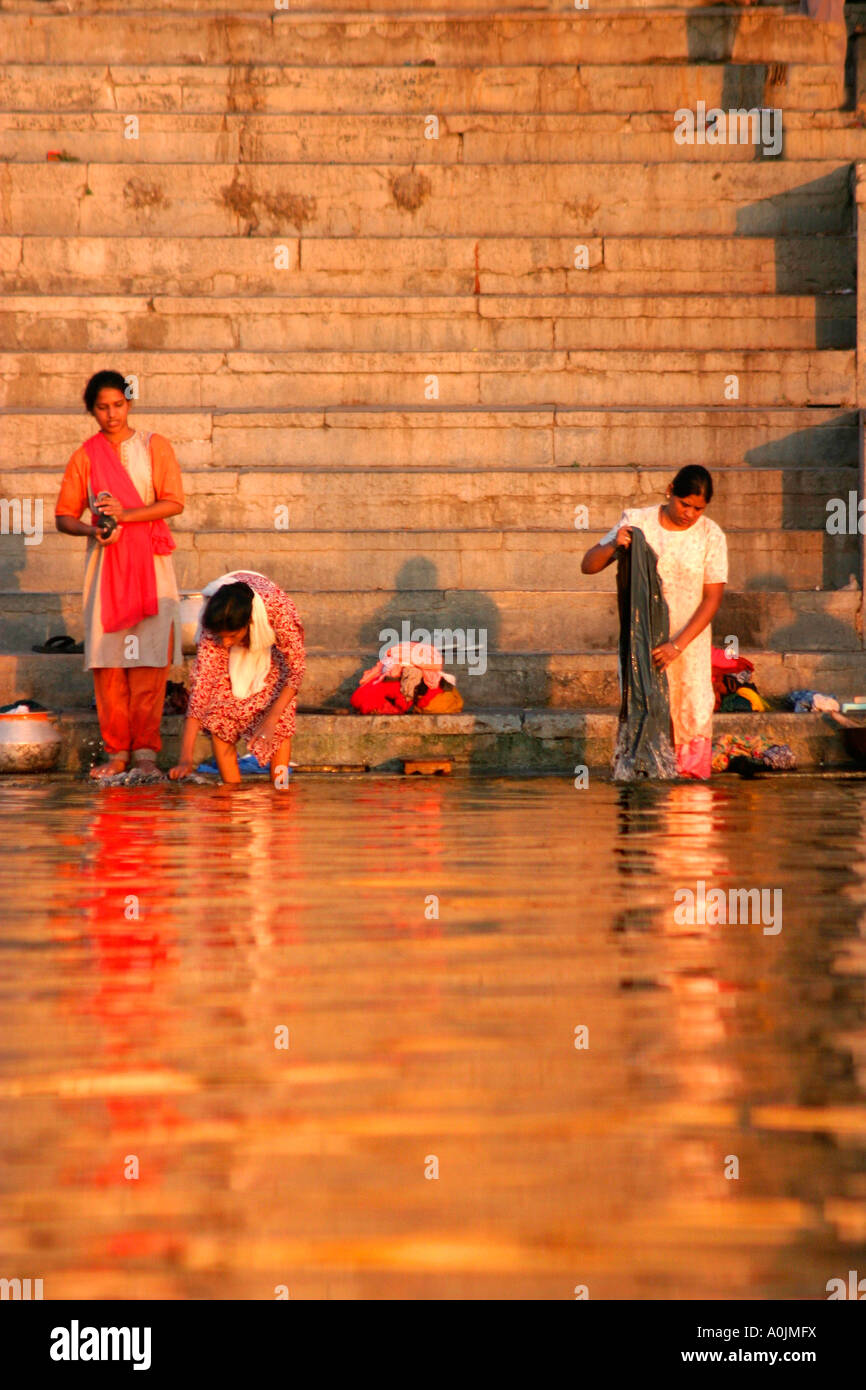 Rajasthani Women At The Bathing Ghats At Udaipur Rajasthan India