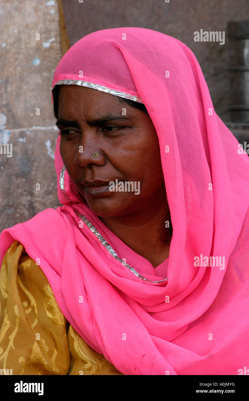 Rajasthani woman at the Sardar Bazaar, Jodhpur, Rajasthan, India Stock ...