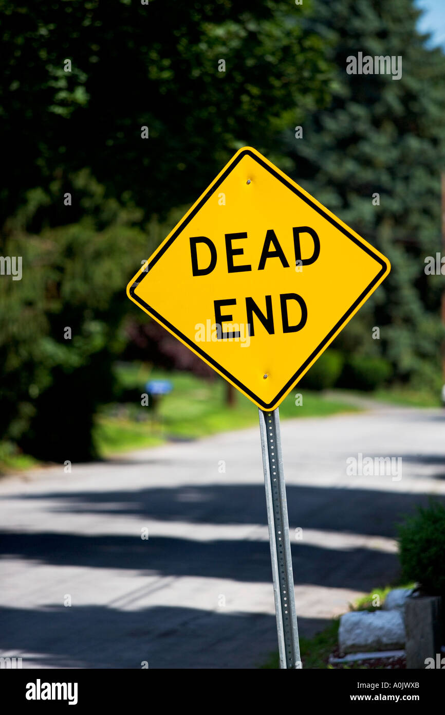 DEAD END ROAD SIGN Stock Photo - Alamy