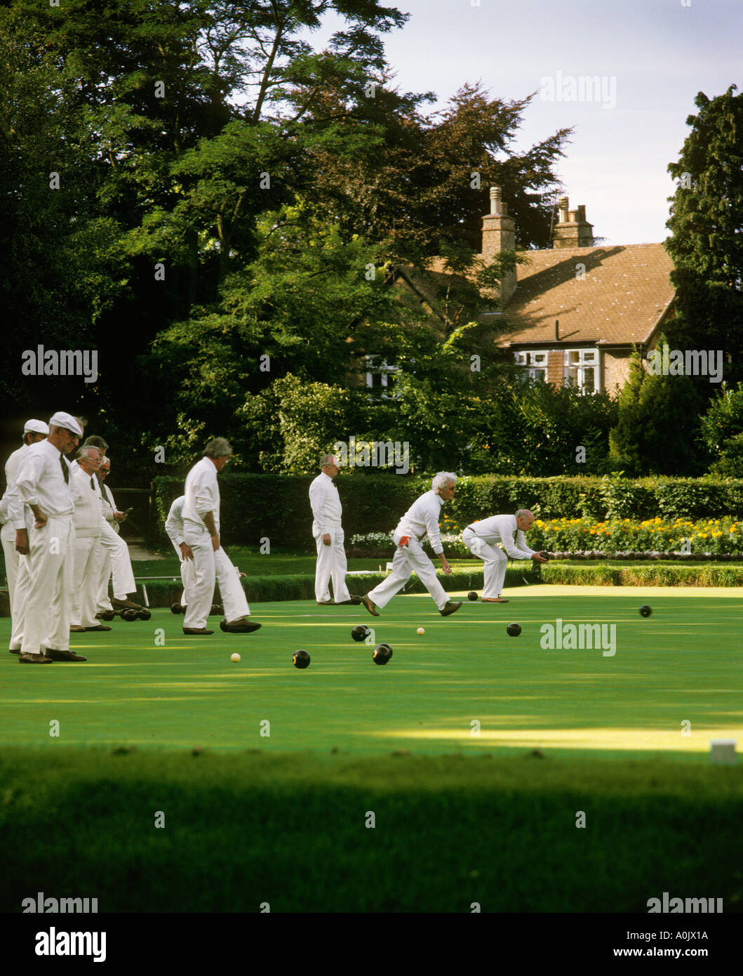 Crown green bowls hi-res stock photography and images - Alamy