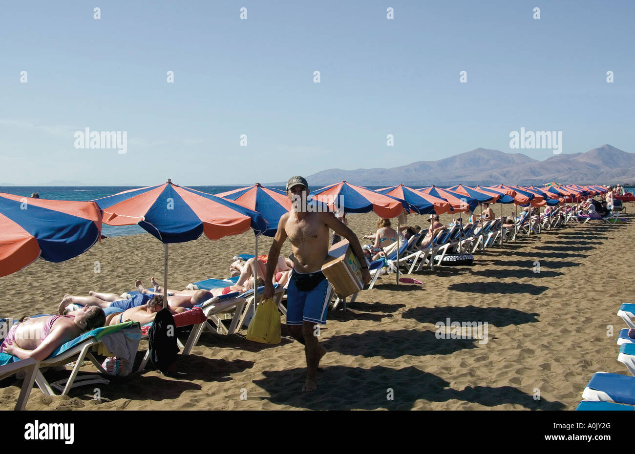 Playa Grande Ice cream seller Stock Photo - Alamy