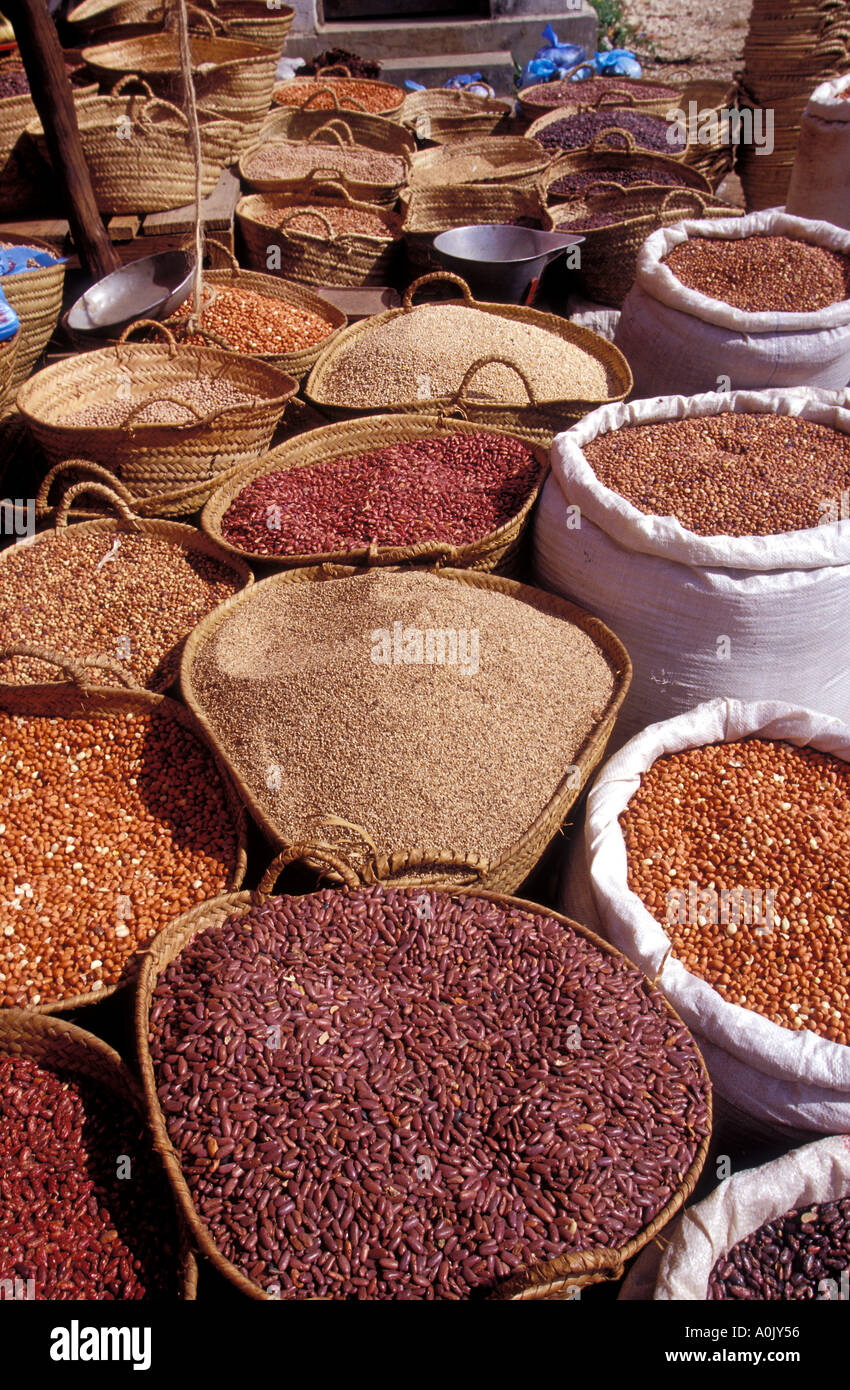 Tanzania grains hi-res stock photography and images - Alamy