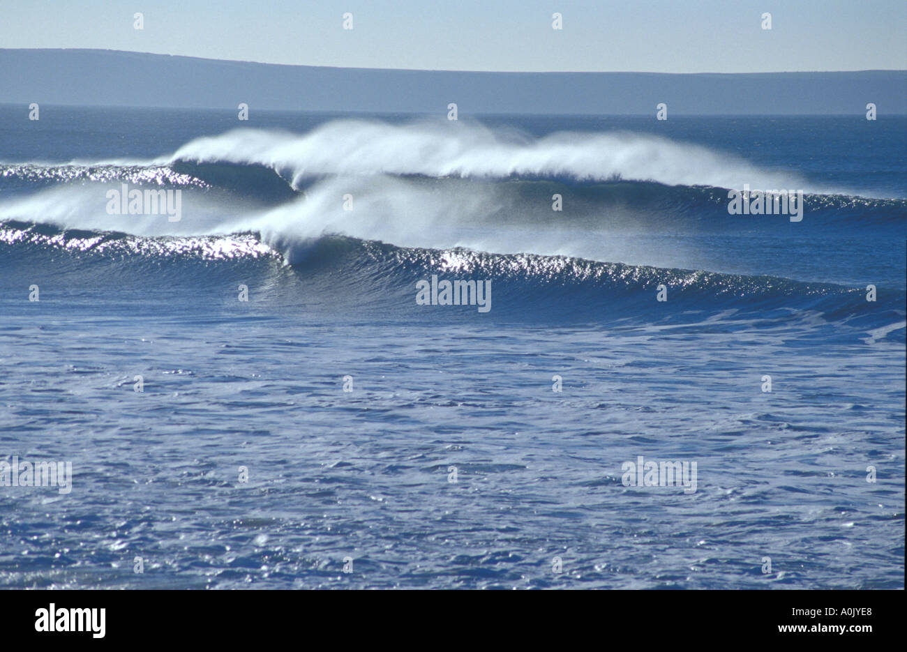 High surf or large breaking waves hi-res stock photography and images ...