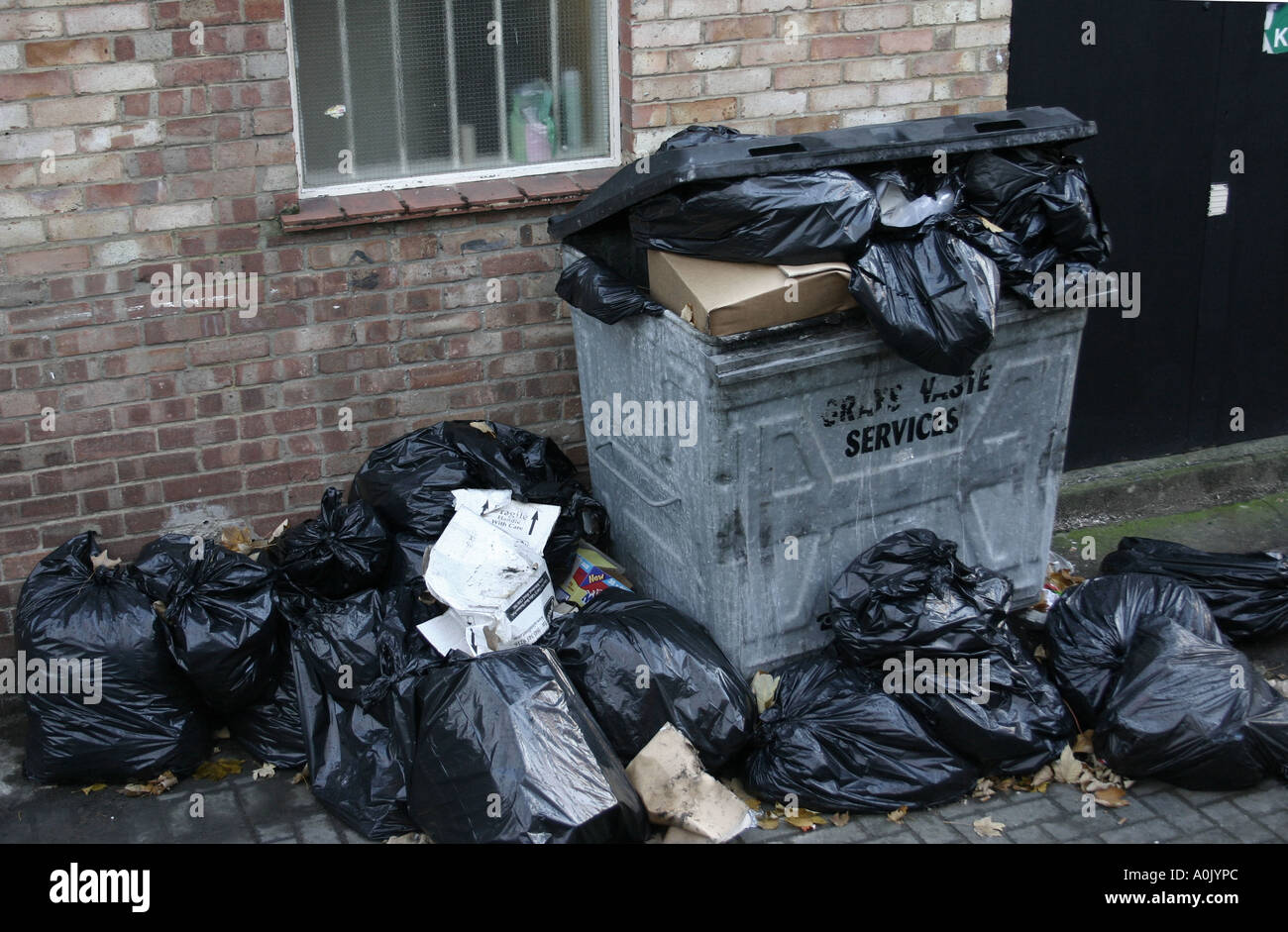 Industrial alley hi-res stock photography and images - Alamy