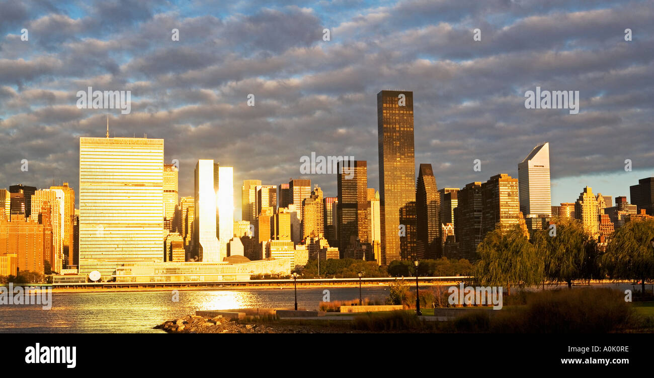 Trump world tower united nations plaza manhattan hi-res stock ...