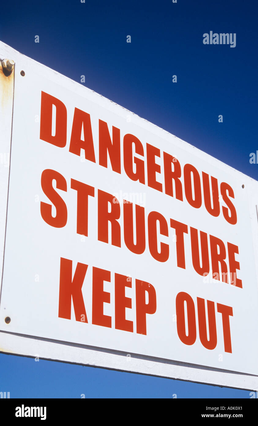 Dangerous structure keep out hi-res stock photography and images - Alamy