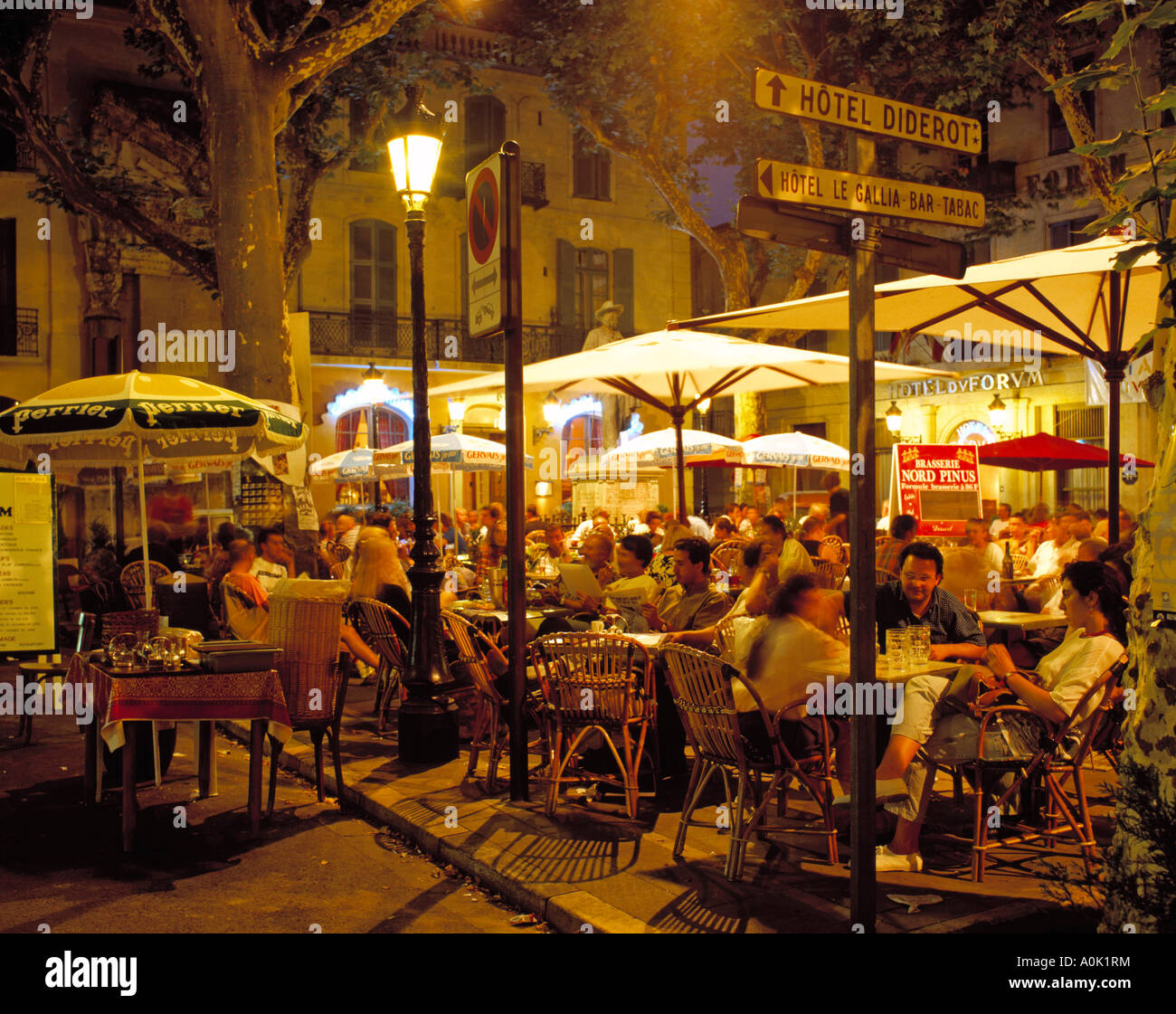 Place du forum square arles hi-res stock photography and images - Alamy