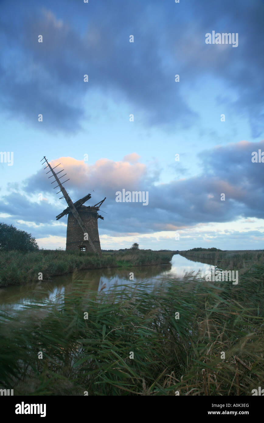 Brograve drainage mill derelict hi-res stock photography and images - Alamy