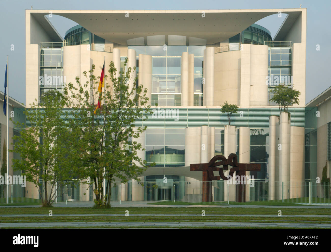 Berlin chancellor office berlin tiergarten hi-res stock photography and ...