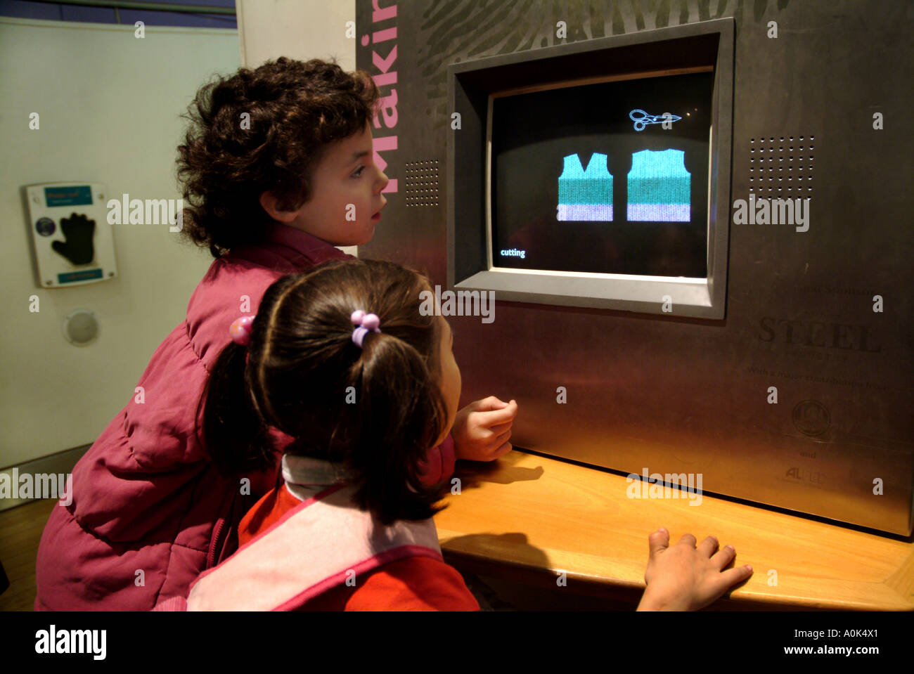SCHOOL CHILDREN LEARNING HOW TO USE THE COMPUTER NOVEMBER 2005 Stock ...