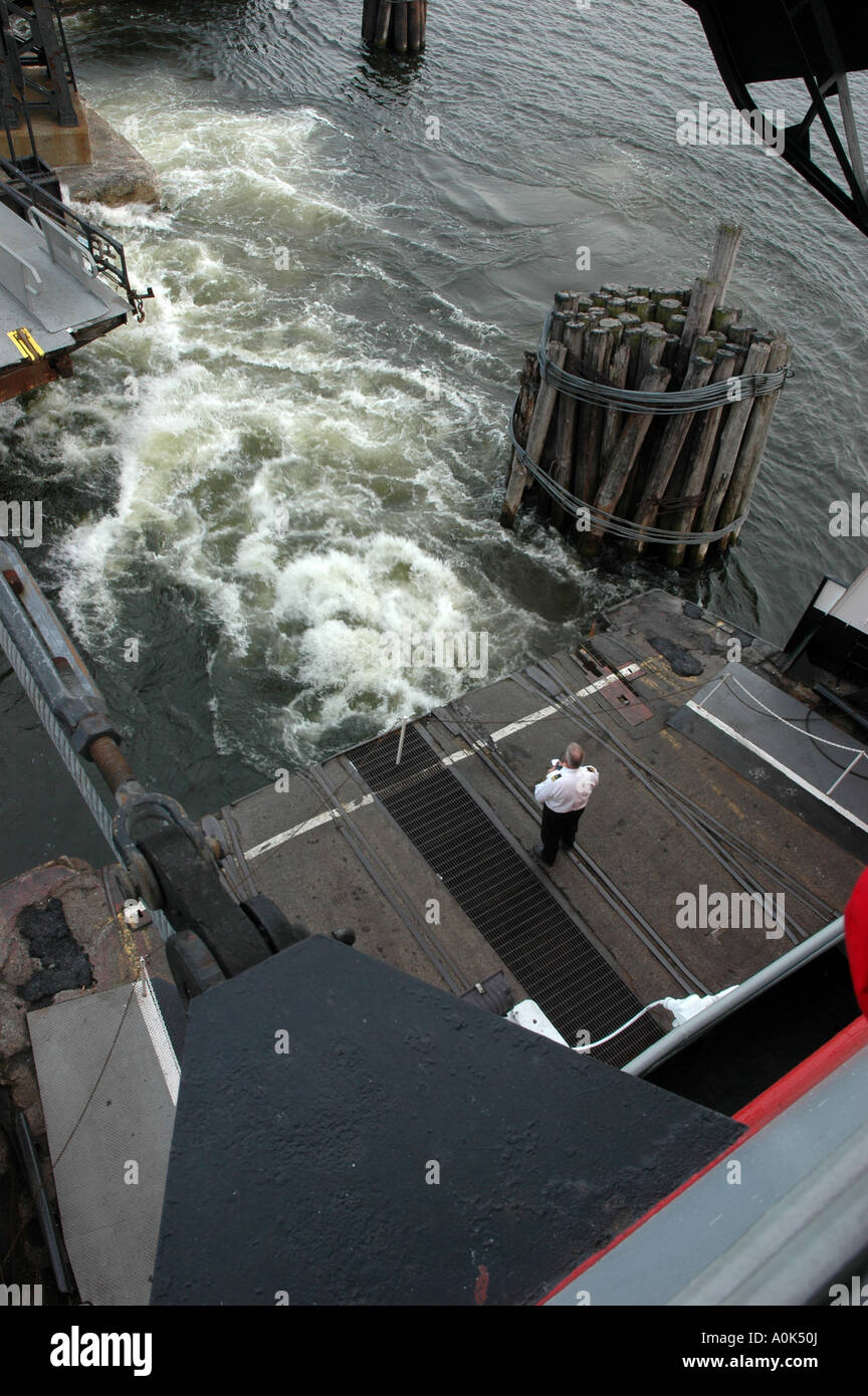 Propeller ferry hi-res stock photography and images - Alamy