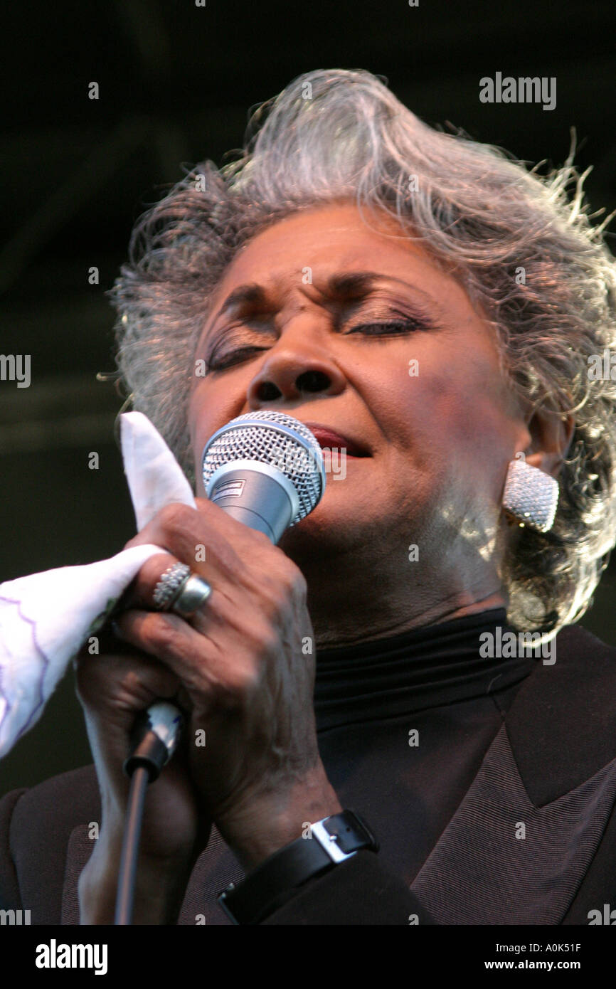 Nancy wilson hi-res stock photography and images - Alamy