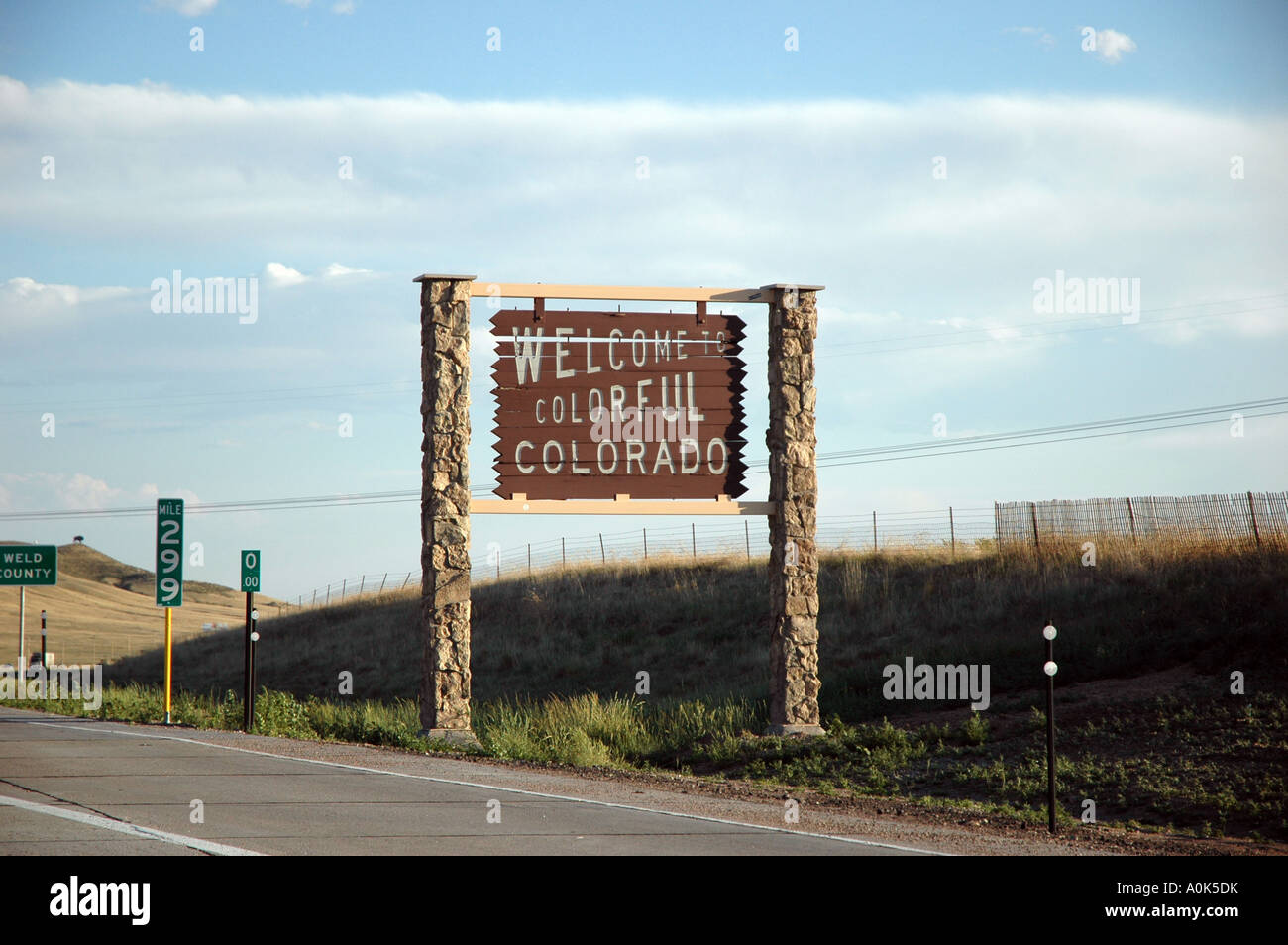 P31 142 Welcome to Colorado sign Stock Photo - Alamy