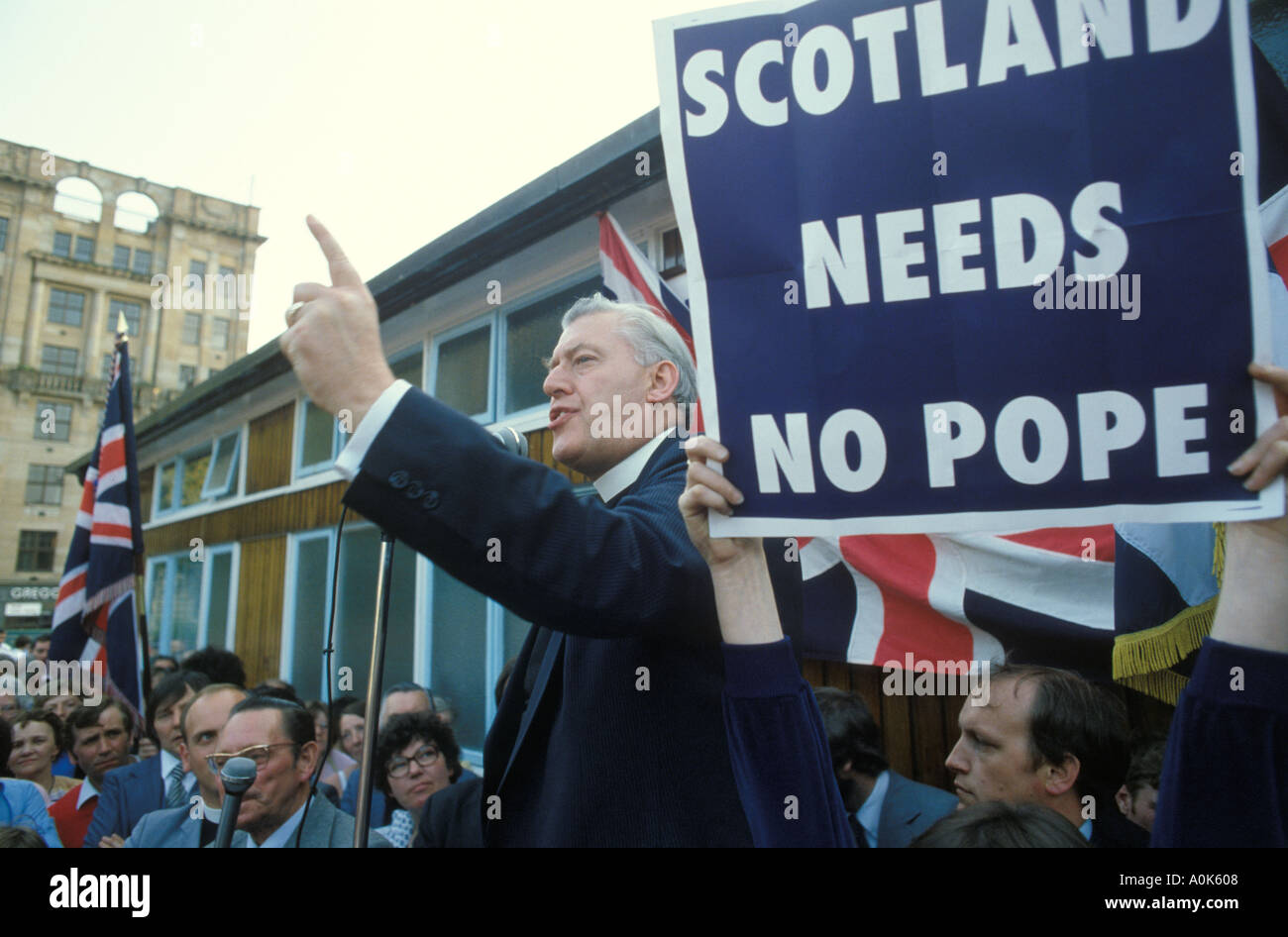 Rev Ian Paisley in Glasgow Scotland during the 1980s 1982 No Pope in ...
