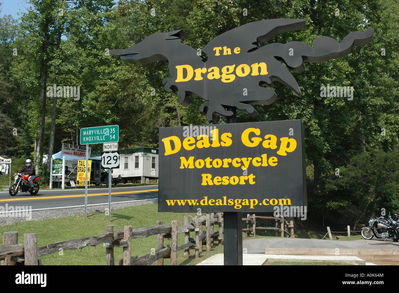 Deals gap hi-res stock photography and images - Alamy