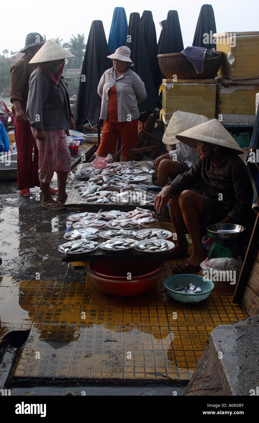 The fish market in the historic merchant town of Hoi An, Vietnam Stock ...