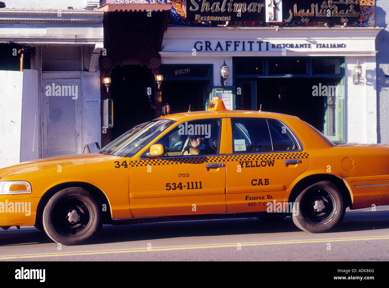 Washington dc taxi hi-res stock photography and images - Alamy