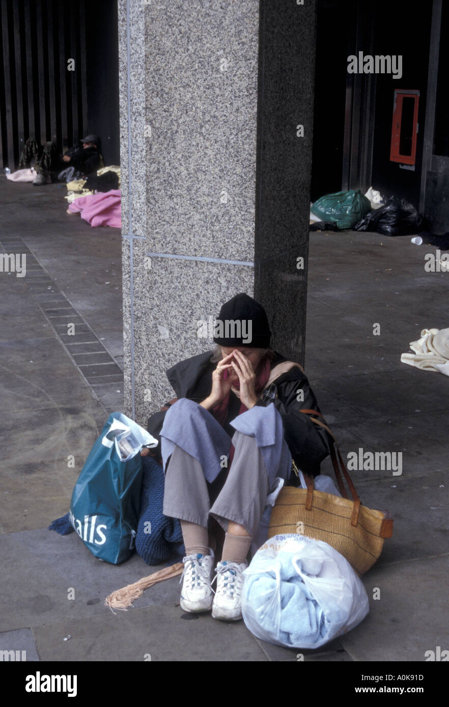 Homeless woman london hi-res stock photography and images - Alamy