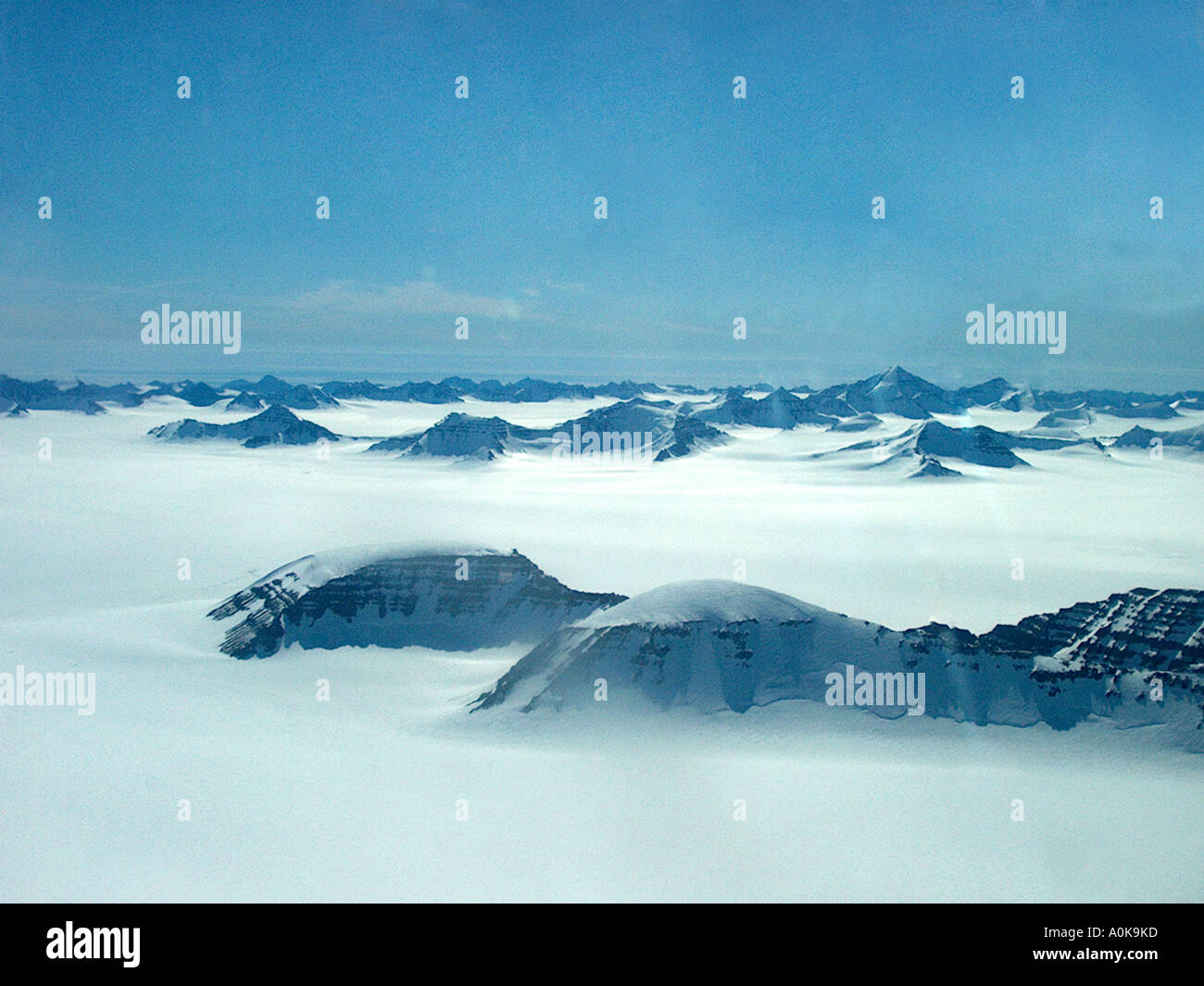 Nunataks ice cap hi-res stock photography and images - Alamy