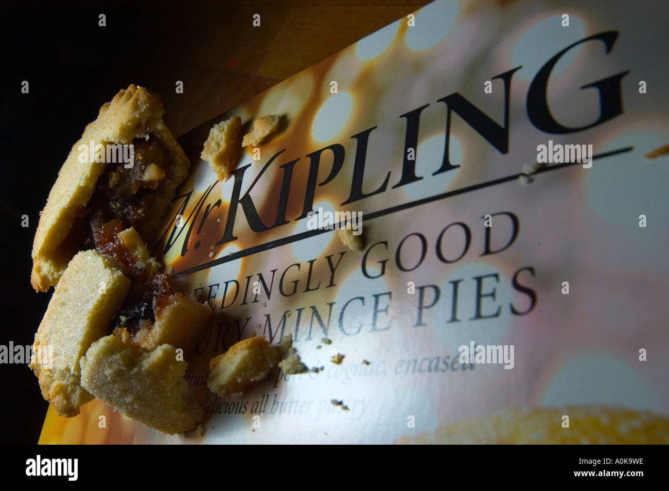 Mr kipling mince pies hi-res stock photography and images - Alamy