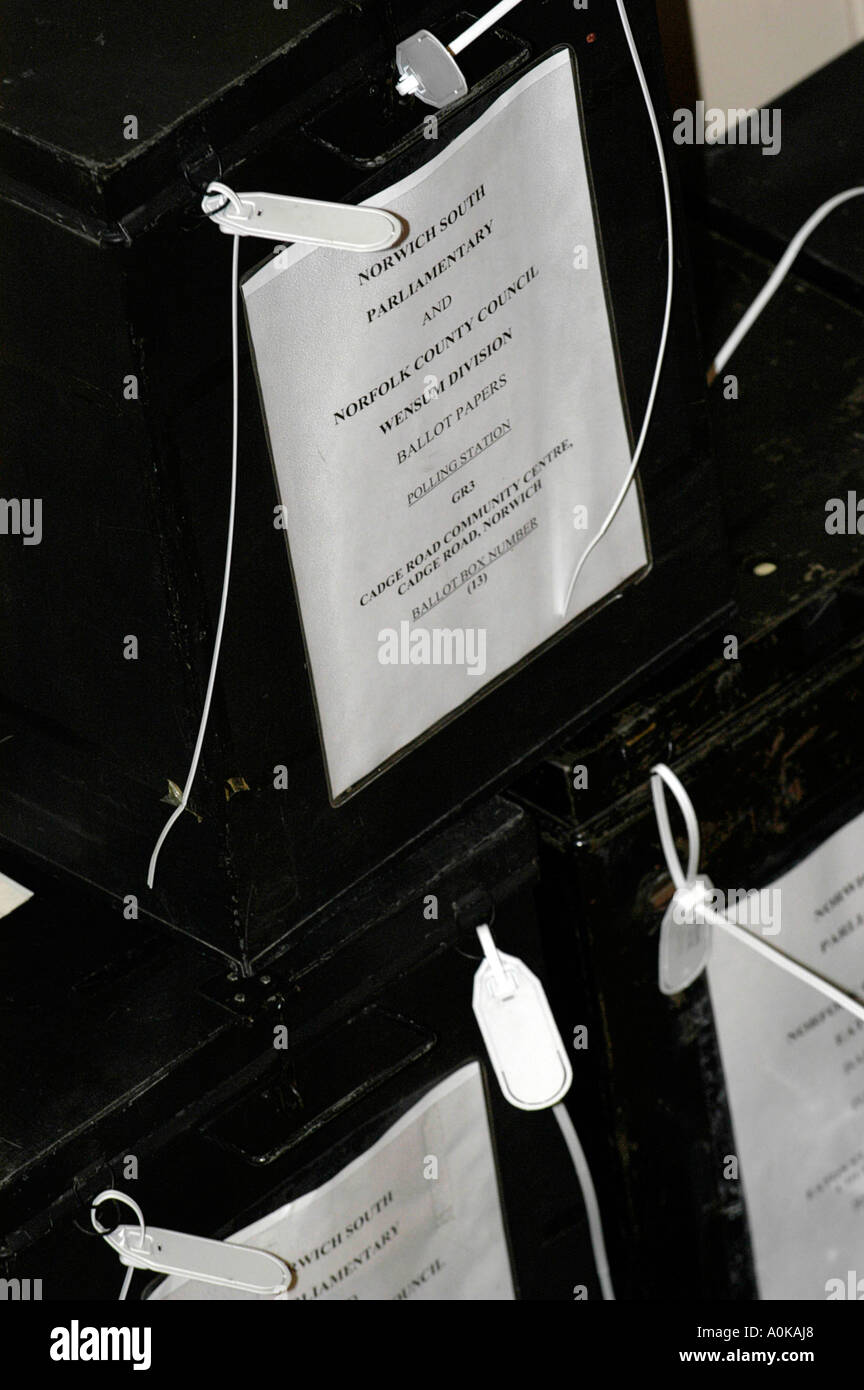 Constituency ballot paper hi-res stock photography and images - Alamy