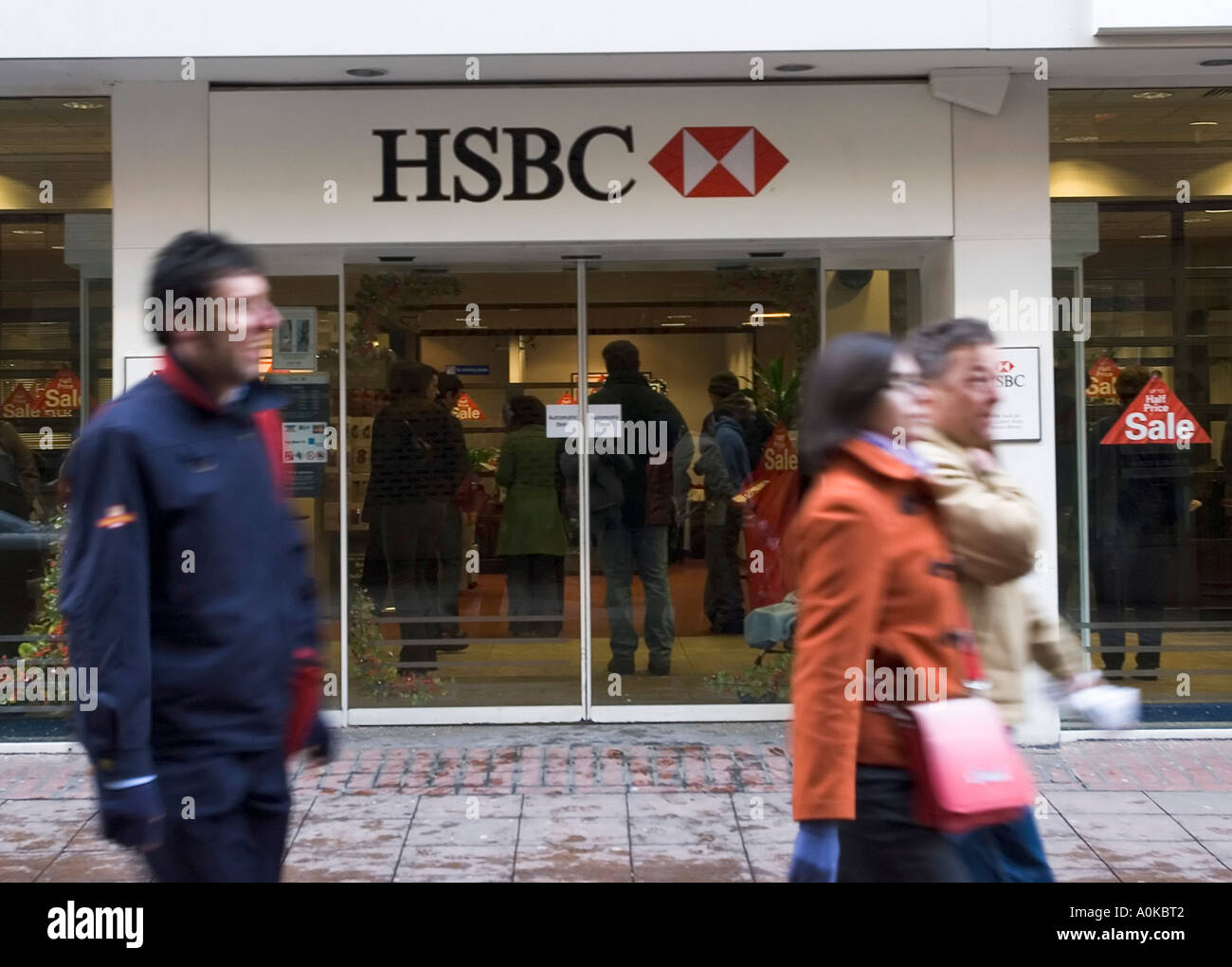 Front entrance of HSBC bank Stock Photo - Alamy