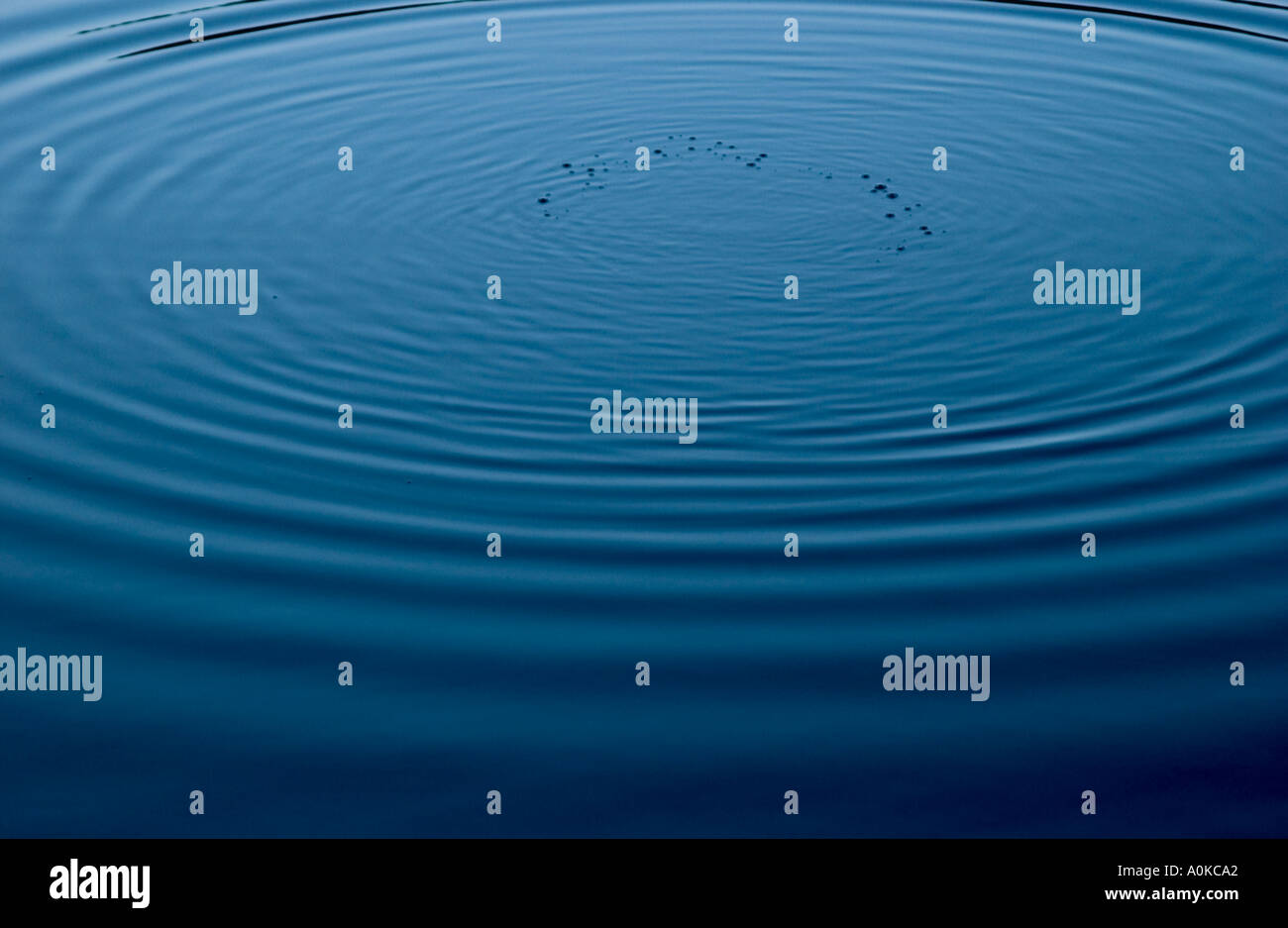 Concentric Water ripples Stock Photo - Alamy
