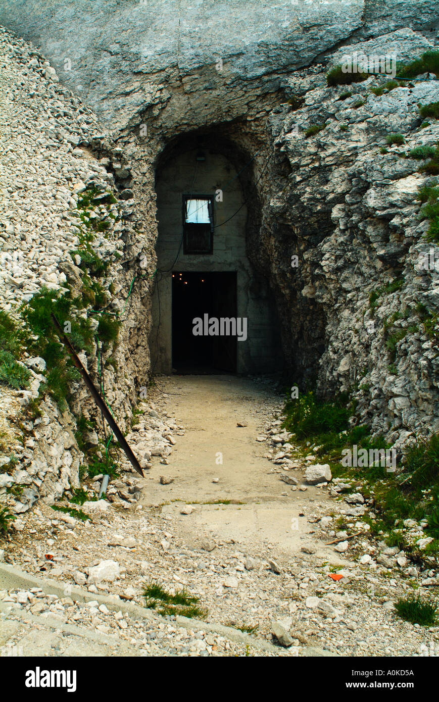 Secret tunnel hi-res stock photography and images - Alamy