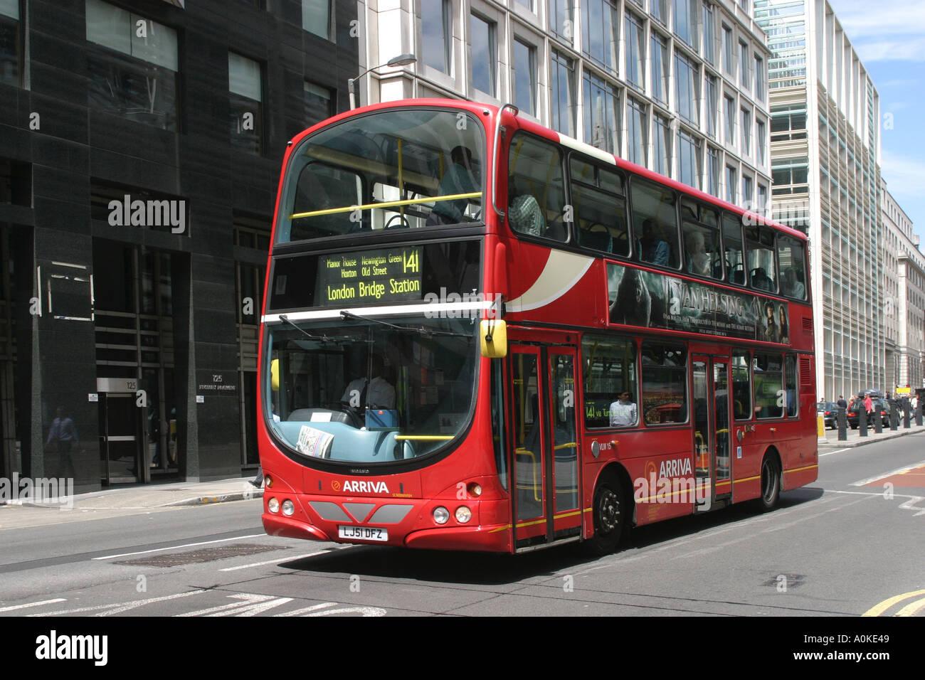 New london bus hi-res stock photography and images - Alamy