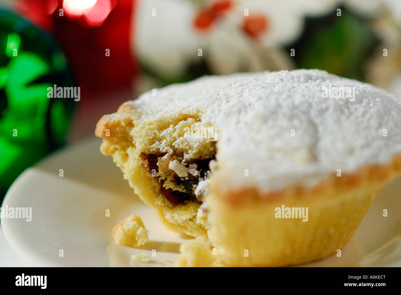 Sugar coated mince pies hi-res stock photography and images - Alamy