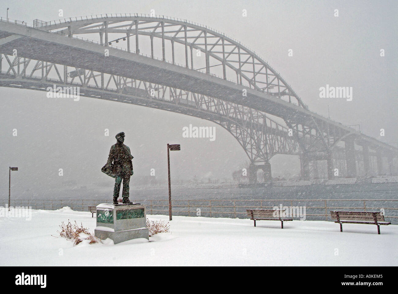 Roadway blankets hi-res stock photography and images - Alamy